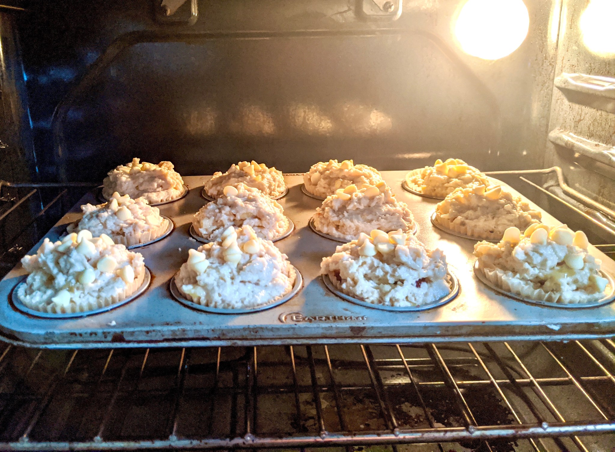 Banana Split Muffins – The Skillful Meeple