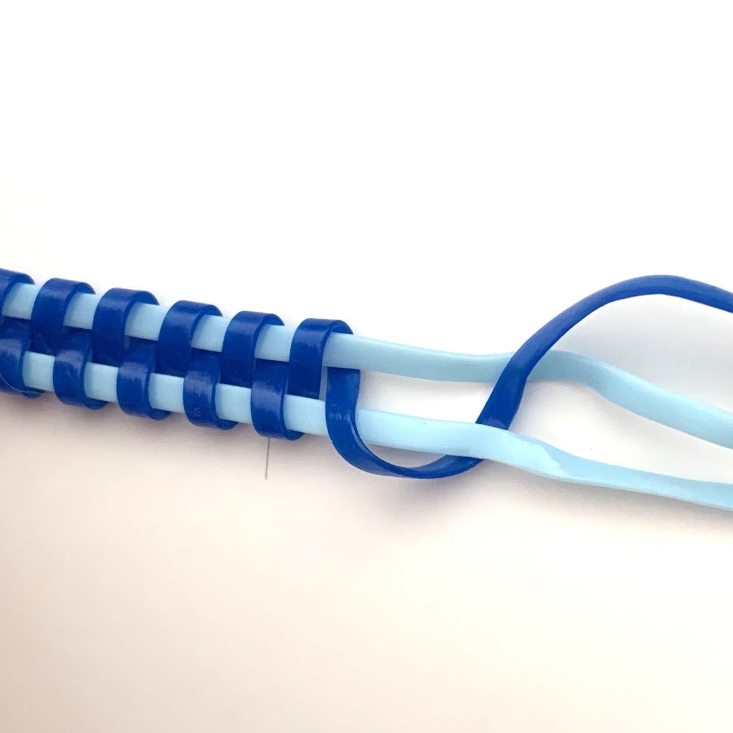 Gimp Bracelets – A Throwback to the 90s – The Skillful Meeple