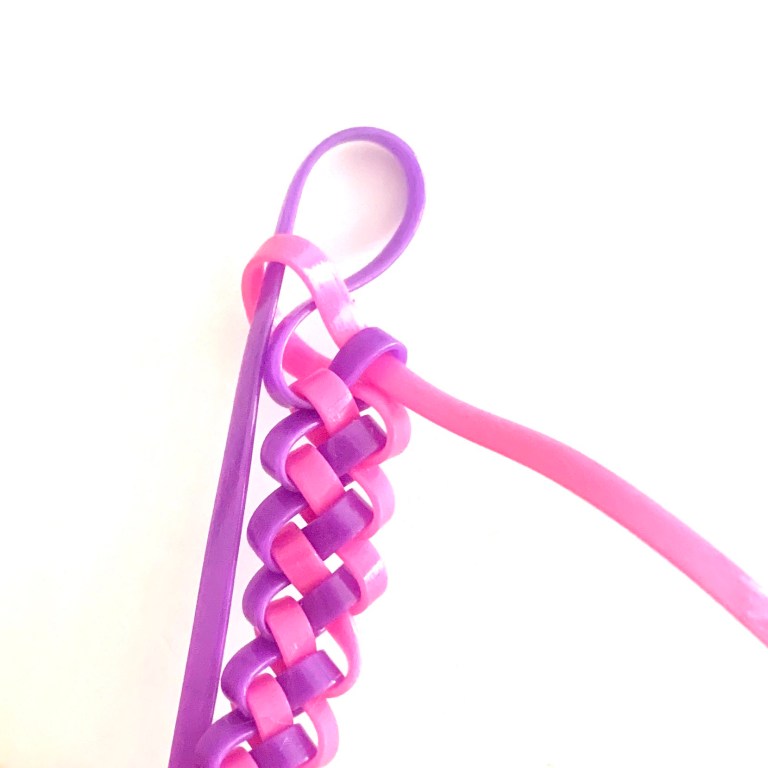 Gimp Bracelets – A Throwback to the 90s – The Skillful Meeple