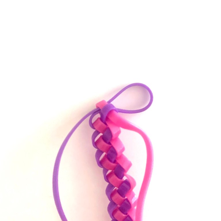 Gimp Bracelets – A Throwback to the 90s – The Skillful Meeple