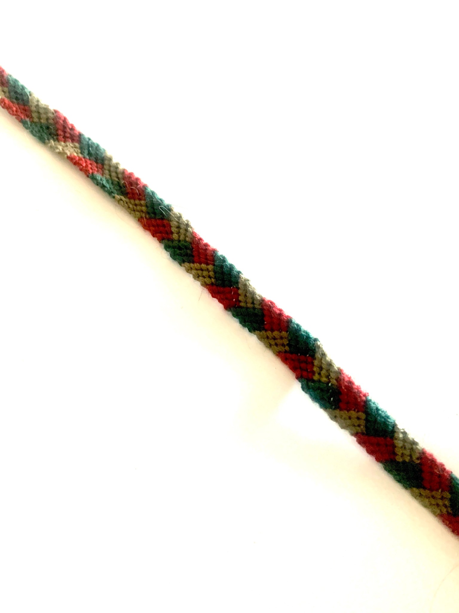3 Different Friendship Bracelets – The Skillful Meeple
